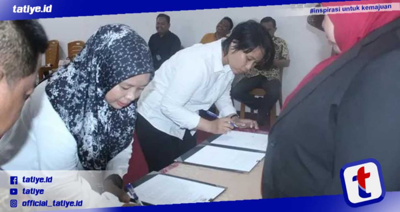 KPU Bonebol Lantik 2 Orang PAW PPS Pilkada 2024 - Tatiye.id