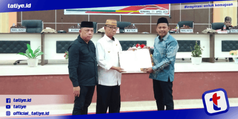 Gelar Paripurna, Dekab Bonebol Serahkan Dokumen Rekomendasi LKPJ Bupati Tahun 2024 - Tatiye.id